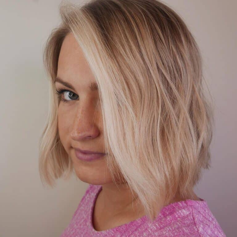 60 Inverted Bob Haircuts To Try For a Head-Turning Refresh